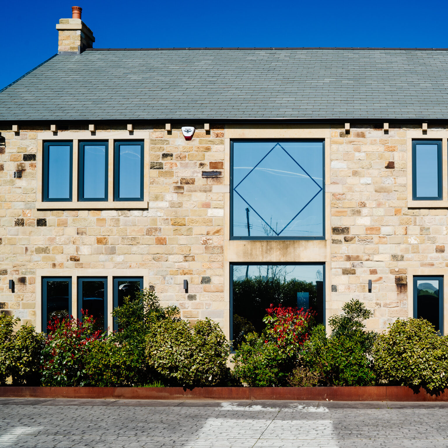 Homepage - BM Bi-Folding Doors