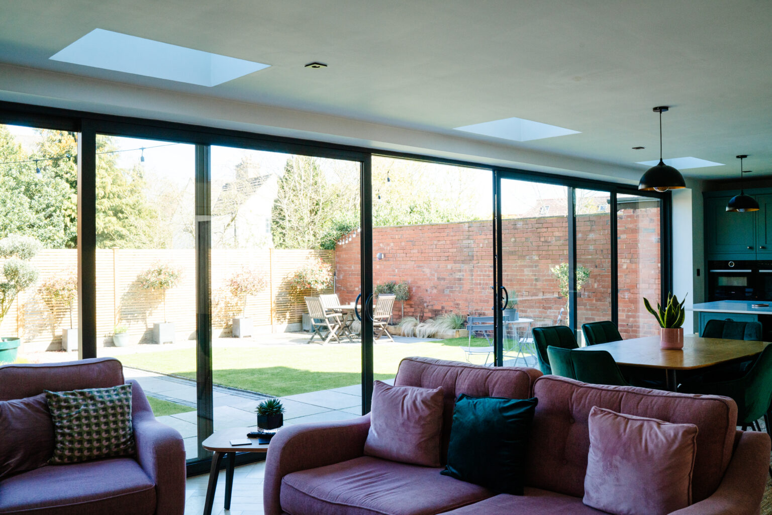 Homepage - BM Bi-Folding Doors